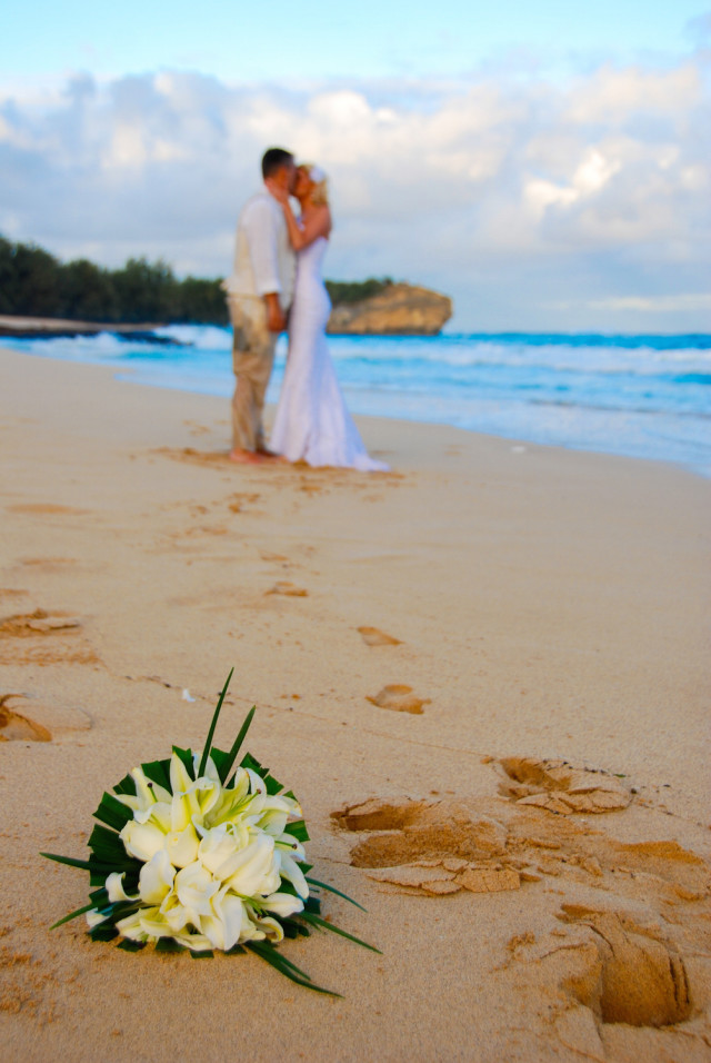 Featured Wedding – Simple Beach Wedding